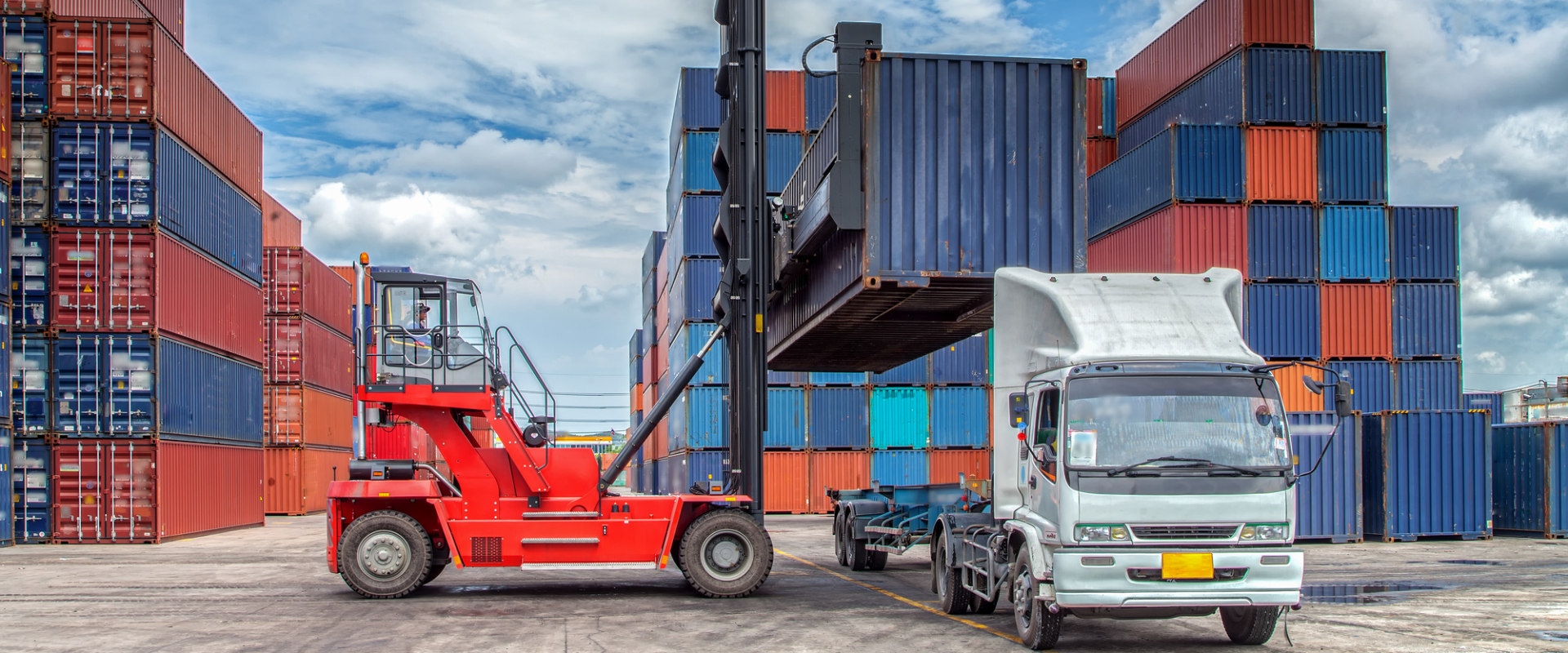 What is difference between drayage and intermodal?